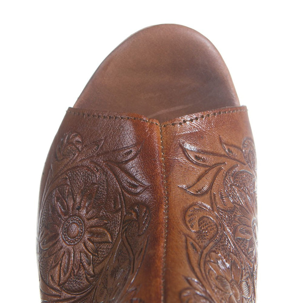 Roper Footwear Women's Tan Floral Tooled Leather Heel