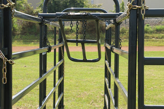 Priefert Universal Alley Stop