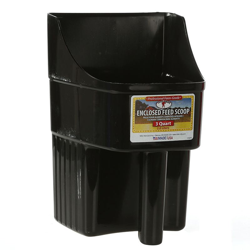 Little Giant 3 Quart Plastic Enclosed Feed Scoop