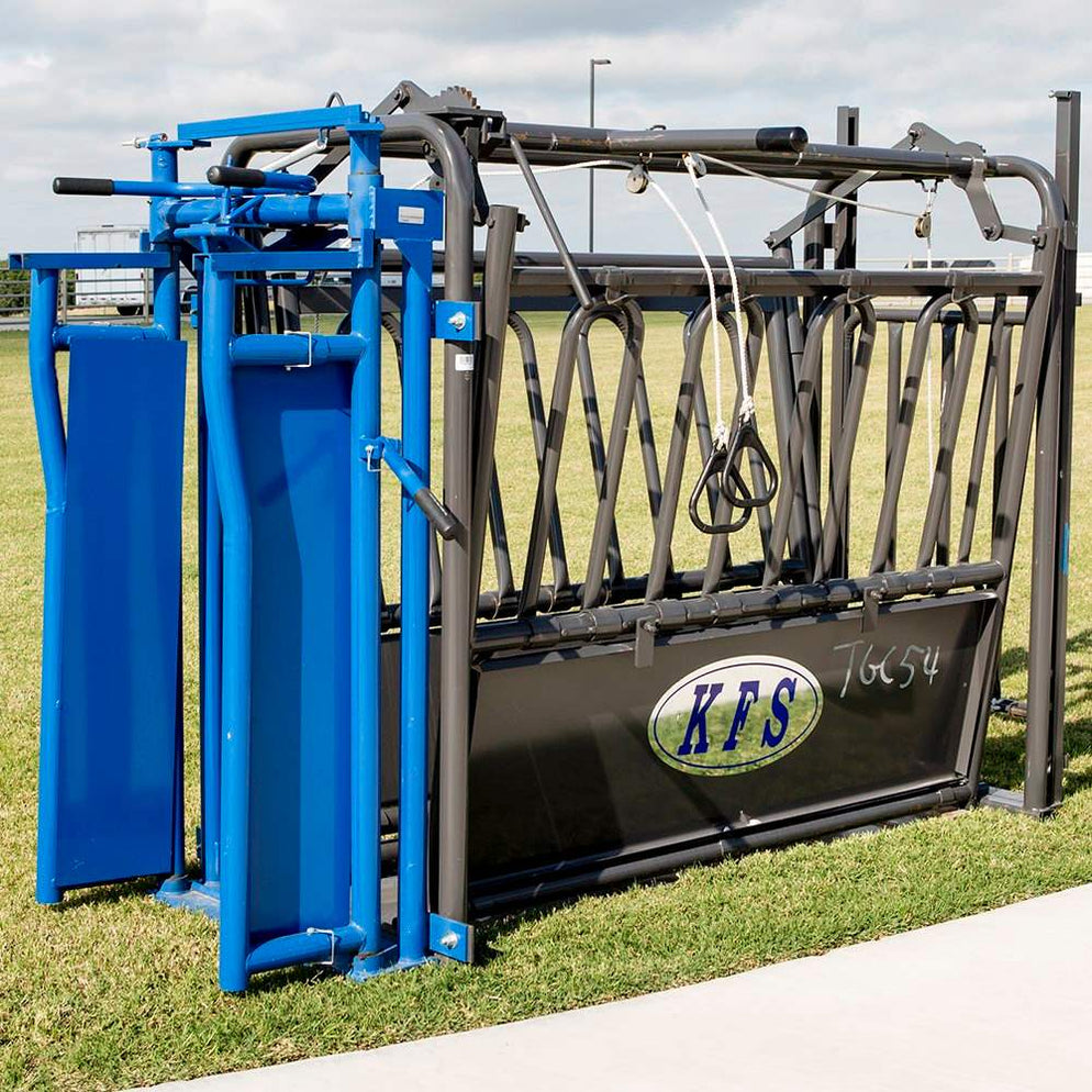 K And K KFS Squeeze Chute with Auto Headgate
