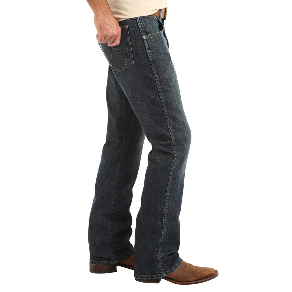 Wrangler Men's Retro Relaxed Boot Cut Jean